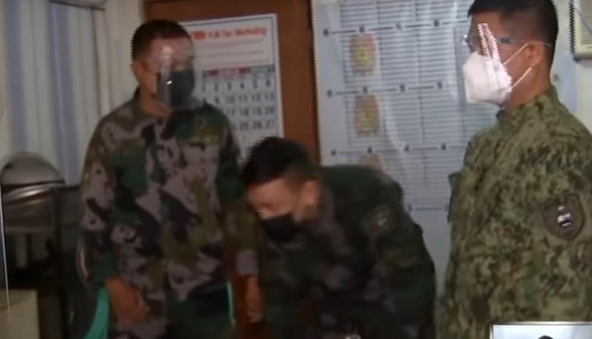 Errant policemen caught without face shields while enforcing COVID-19 ...