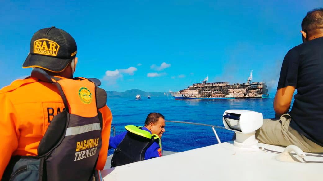 Nearly 300 rescued in Indonesia ferry accident | GMA News Online