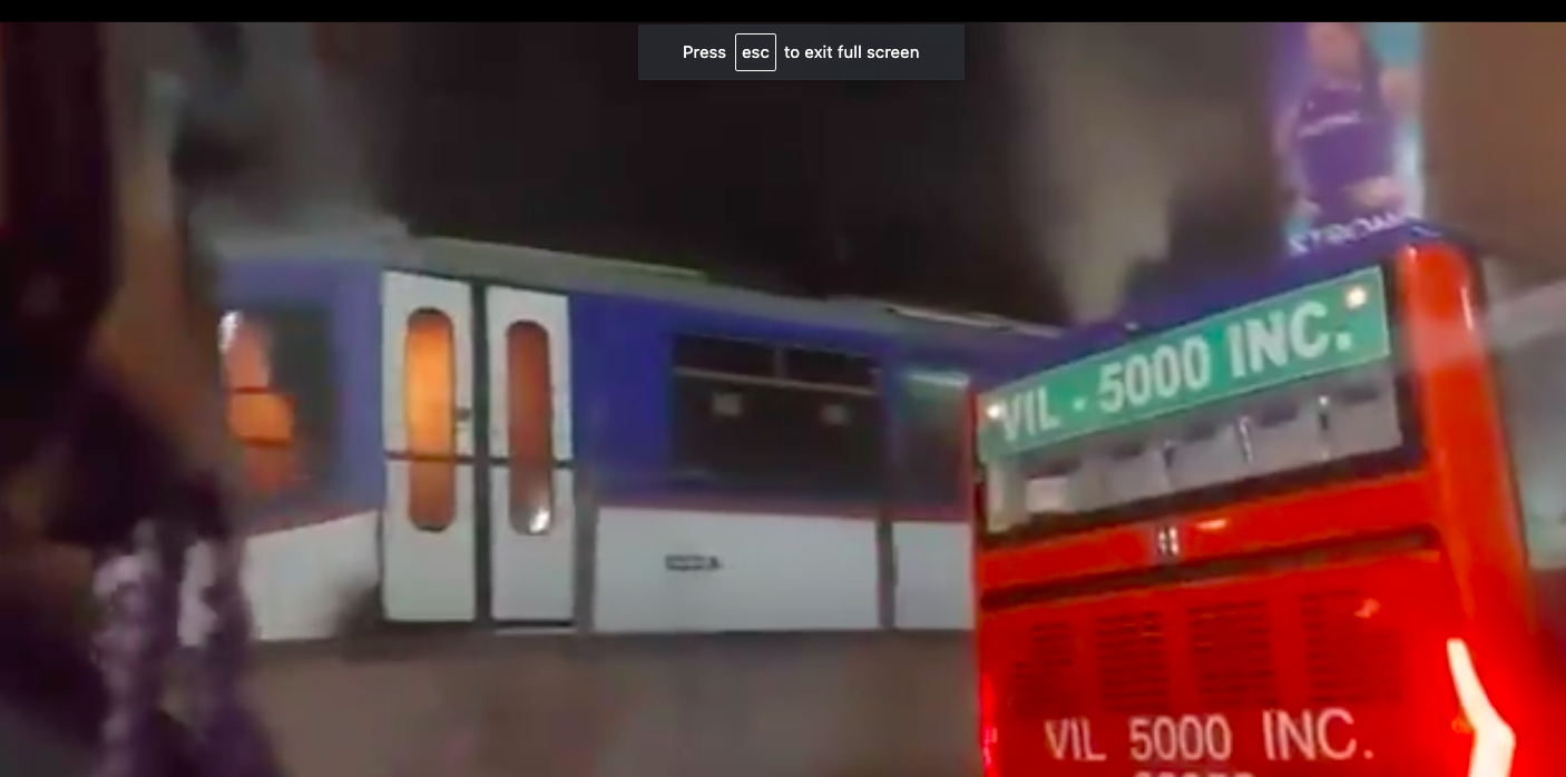 3 injured after MRT3 coach hit by fire | GMA News Online