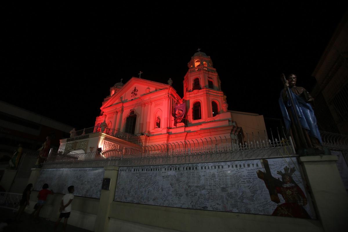 Quiapo Church observes Red Wednesday | Photos | GMA News Online Quiapo Church observes Red Wednesday | Photos | GMA News Online