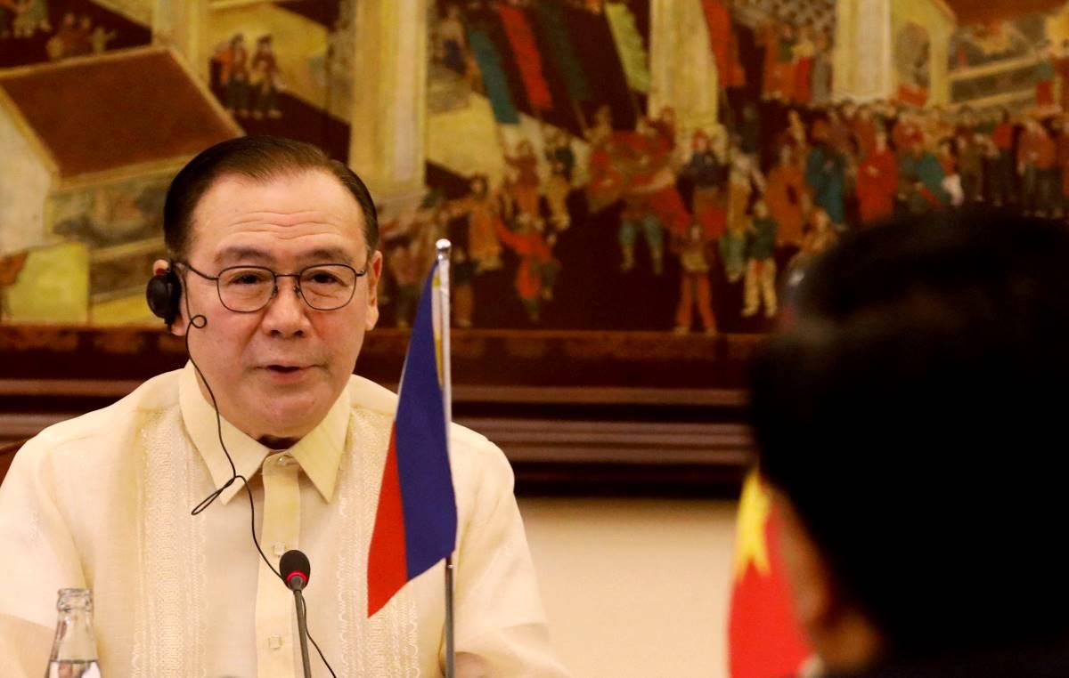 Locsin travels to Ukranian border to ensure safety of Pinoys amid ...