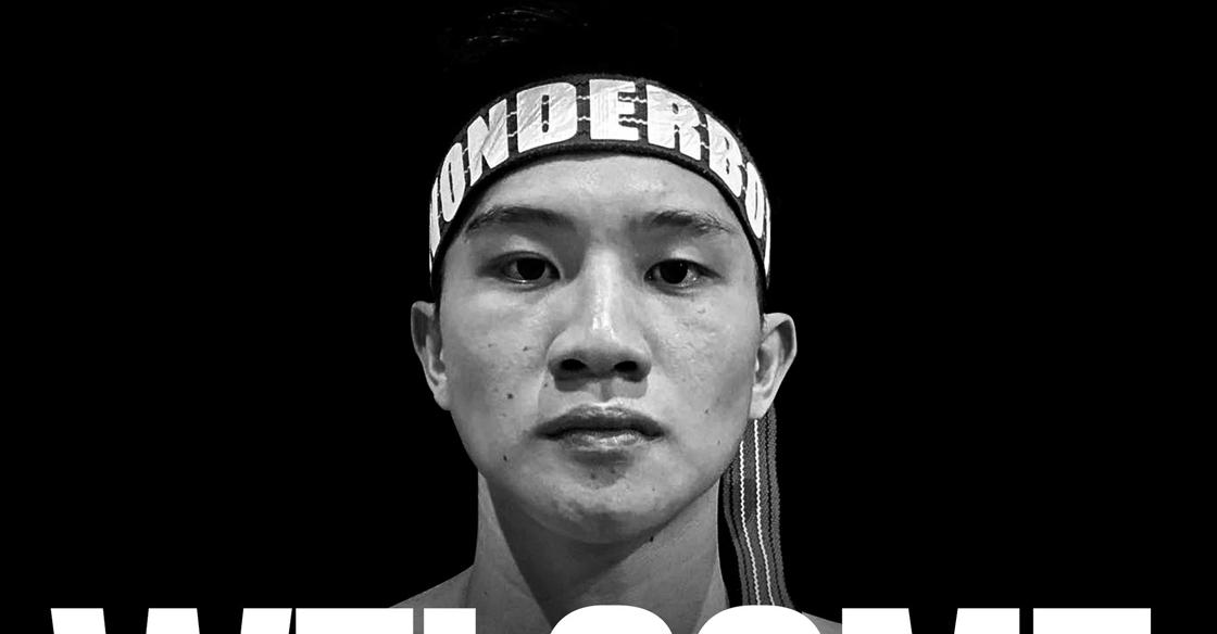 Unbeaten Pinoy boxing prospect Carl Jammes Martin signs with Probellum ...