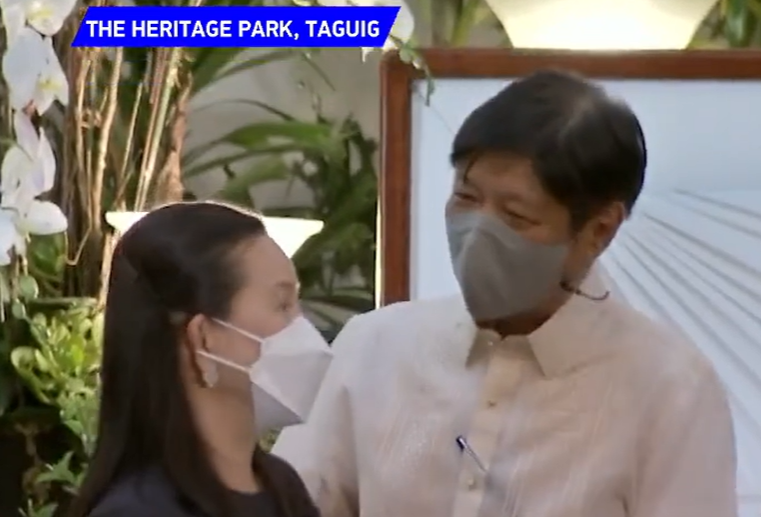 Bongbong Marcos, wife pay last respects to Susan Roces | GMA News Online