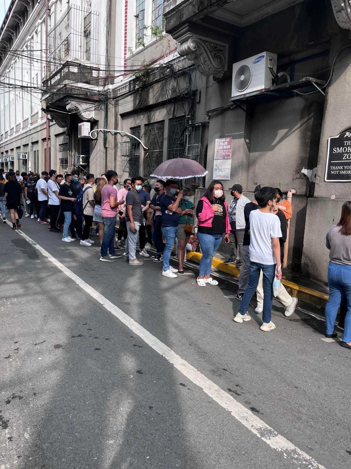 Long lines form outside of Letran campus for NCAA Finals Game 2 tickets ...