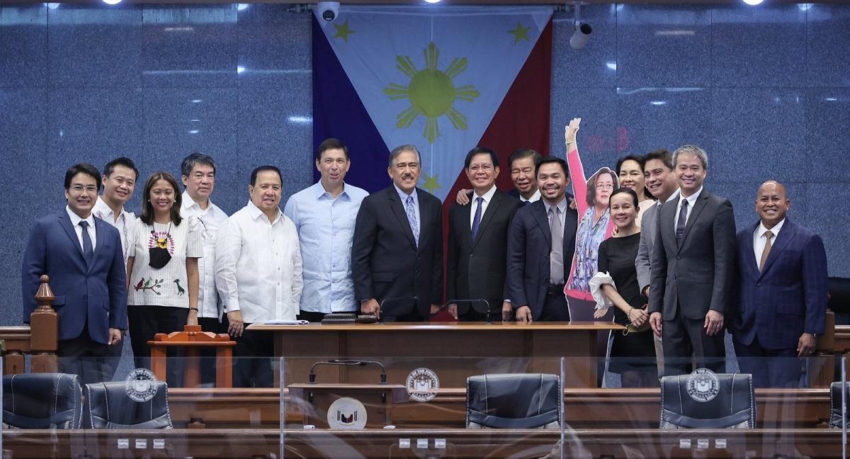 Senators of 18th Congress pose for posterity | Photos | GMA News Online