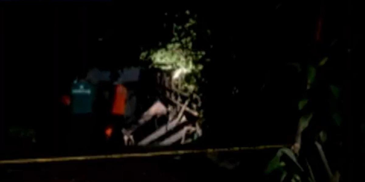 1 killed, 7 missing in Cavite bridge collapse | GMA News Online