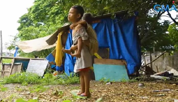 6 na taong gulang na kuya, pasan ang batang kapatid na may karamdaman | Balitambayan