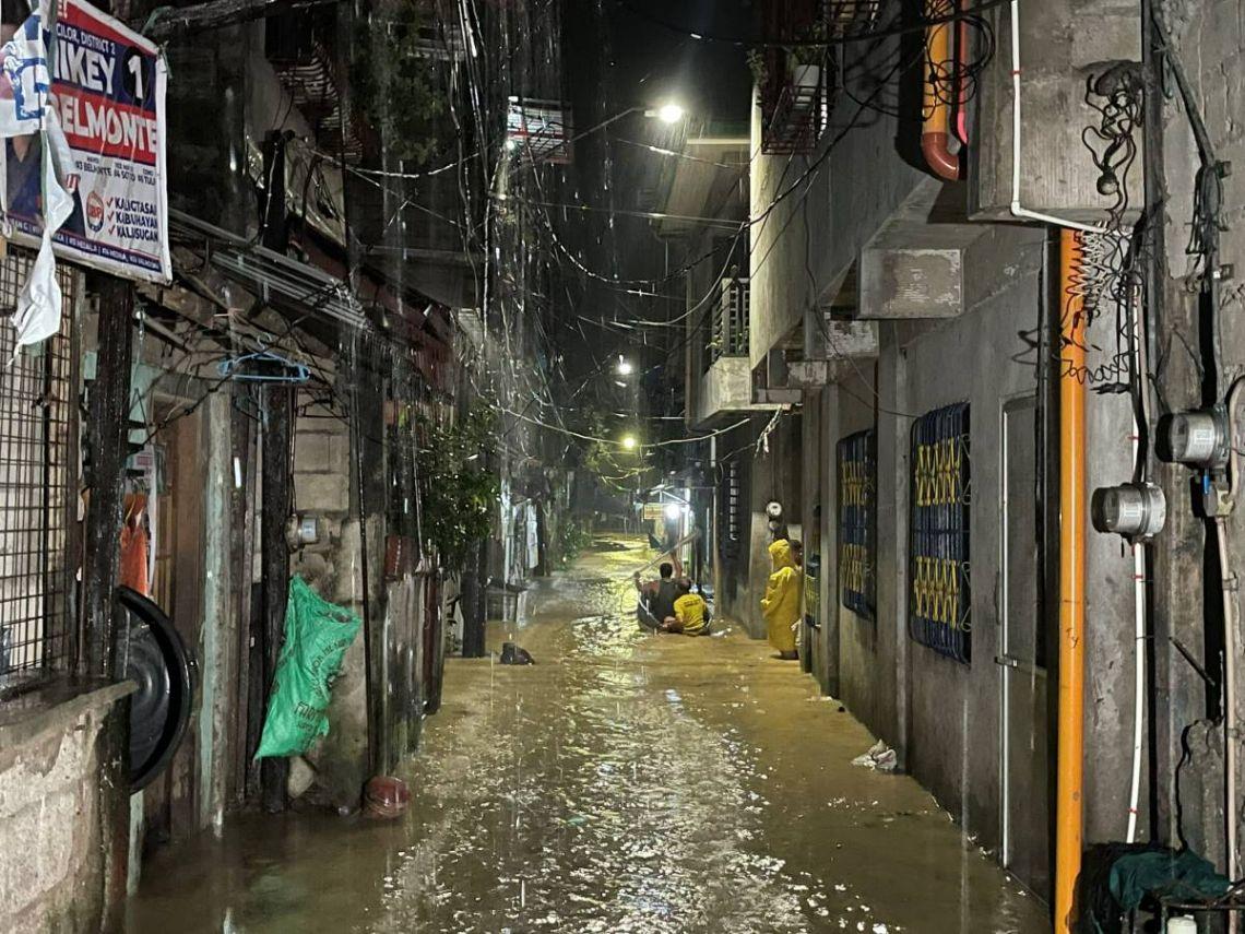 Parts of QC flooded due to Karding | Photos | GMA News Online