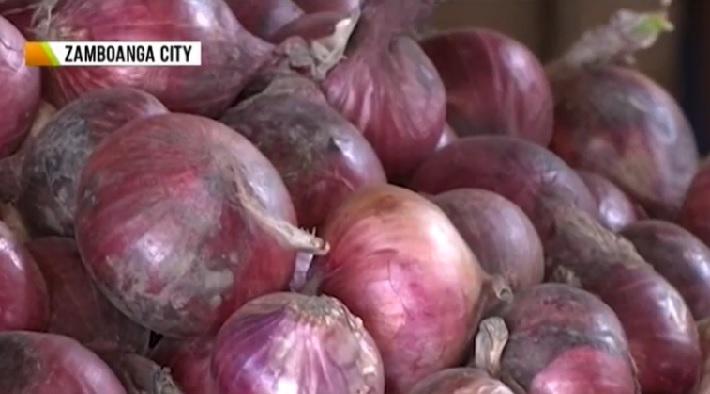 Imported red sibuyas, abot sa P300 per kilo sa Zamboanga City | Balitambayan