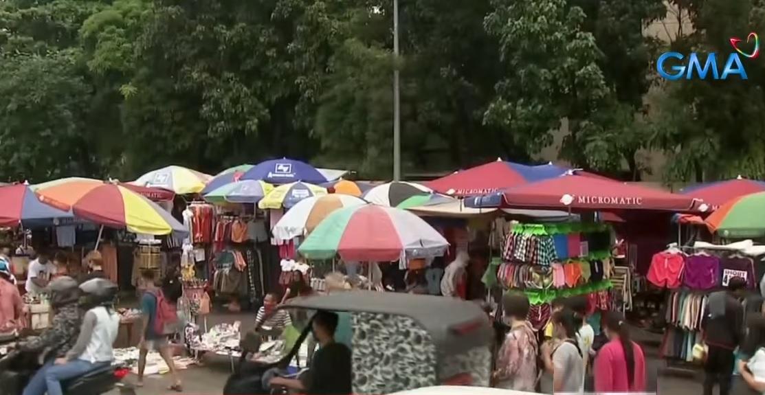 Shoppers flock to Baclaran, Divisoria as Christmas nears | GMA News Online