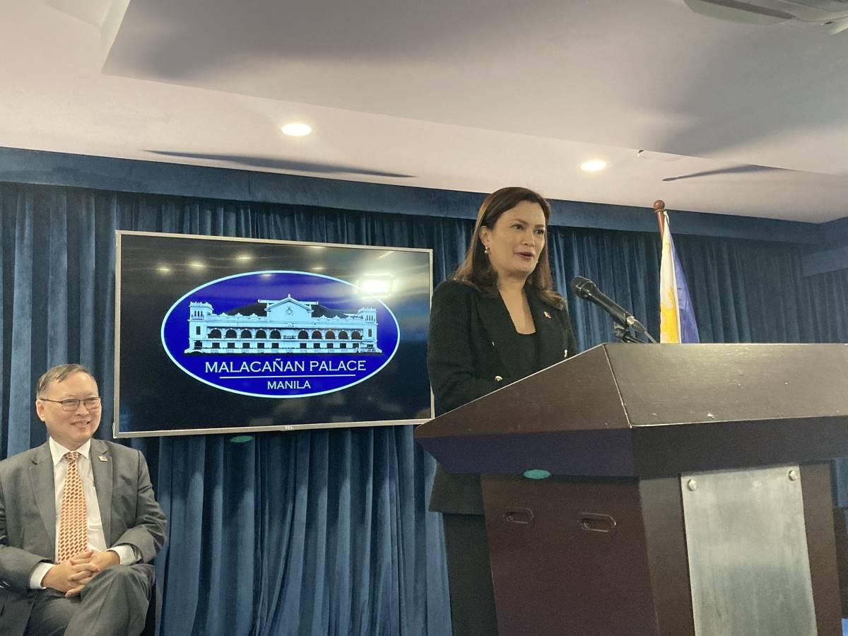 Daphne Paez Named As Palaces Press Briefer Gma News Online
