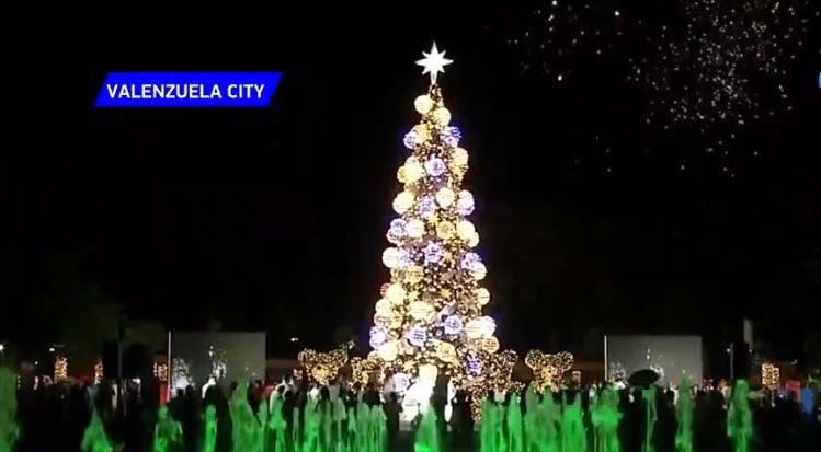 Valenzuela's giant Christmas tree is city's symbol of progress | GMA ...