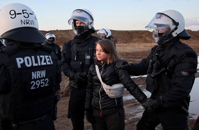Greta Thunberg briefly detained at German coal mine protest | GMA News ...
