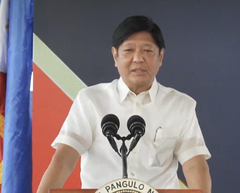 Marcos vows to invest more on transpo projects | GMA News Online