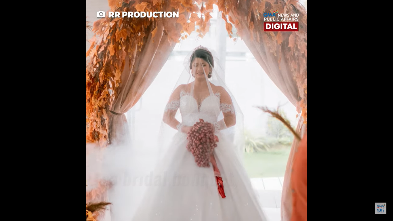 Mga pulang sibuyas, ginawang bridal bouquet at souvenir sa kasal sa ...