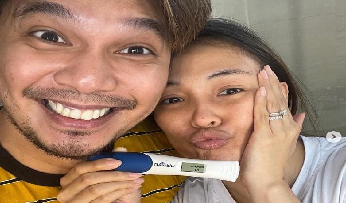 Lovely Abella at Benj Manalo, magkaka-baby na! | Balitambayan
