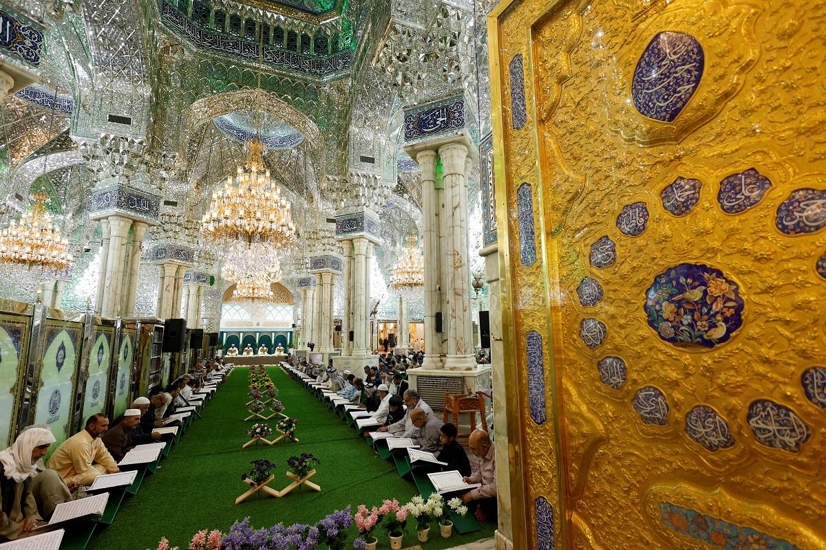 Muslims around the world observe Ramadan | Photos | GMA News Online