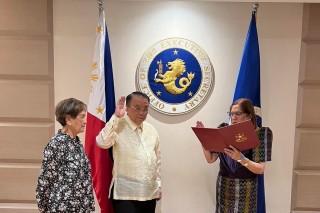 MONINA_AREVALOZENAROSA | Tracking | GMA News Online