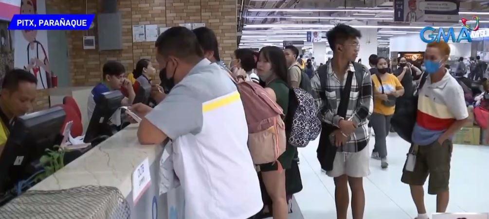 160,000 passengers flock to PITX on Friday, Dec. 22 | GMA News Online