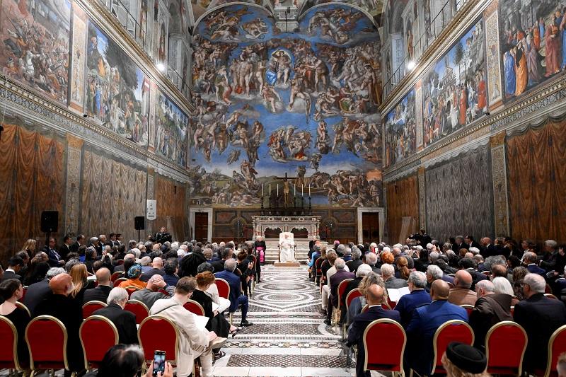 Pope Francis at the anniversary of Vatican Museums' modern art ...