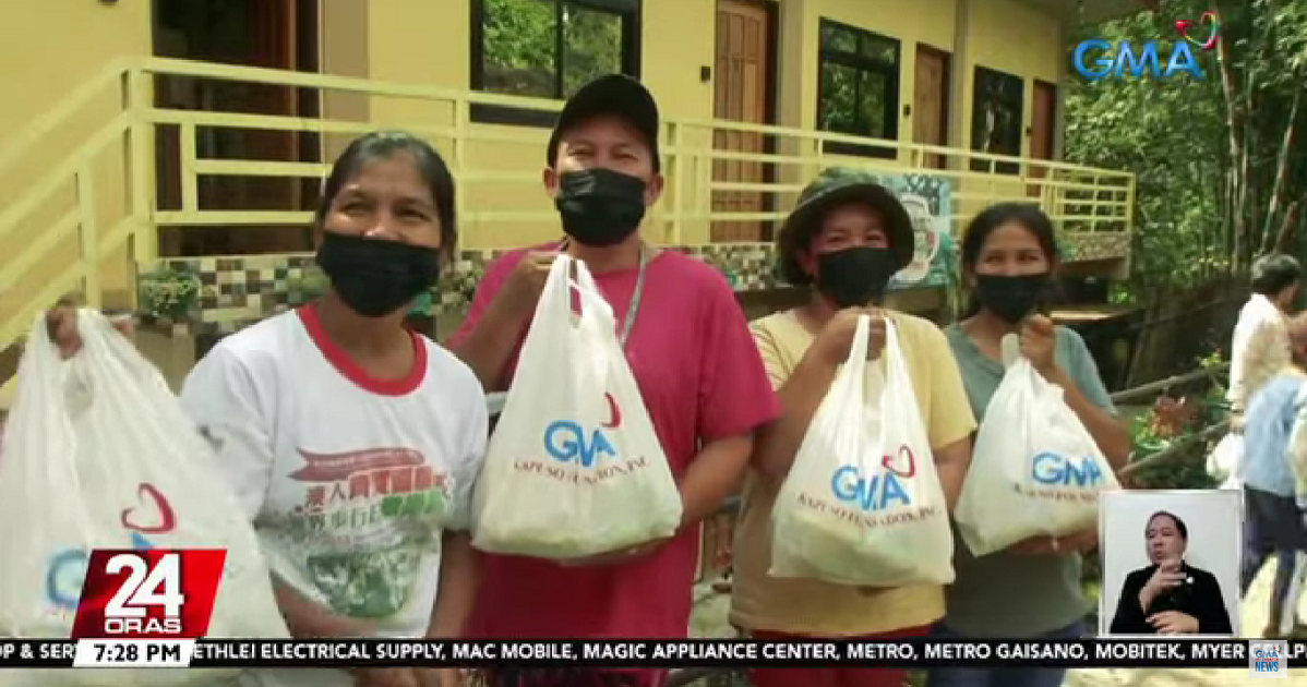 Over 1,200 vegetable farmers in Benguet receive aid from GMA Kapuso Foundation | GMA News Online