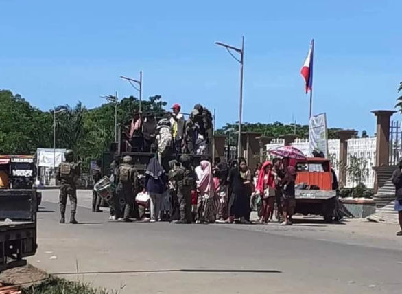 Maimbung, Sulu ex-vice mayor at mga pulis sangkot sa shootout; 2 pulis ...