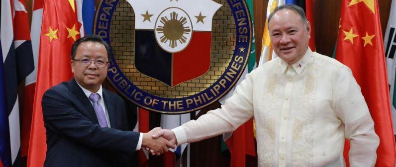 China envoy pays courtesy call to Defense chief Teodoro | GMA News Online