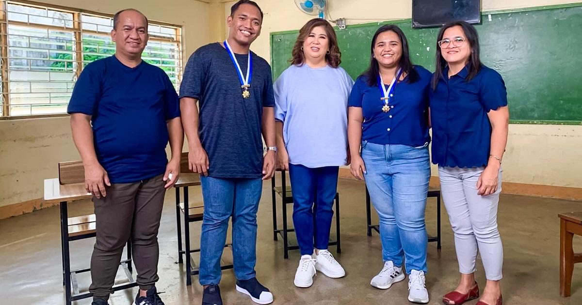 Meet the janitors whose son and daughter graduated cum laude in Ateneo ...