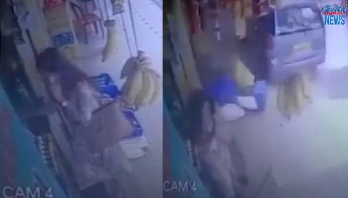 Babaeng bumibili sa tindahan, himalang nakaligtas sa aksidente sa India ... Babaeng bumibili sa tindahan, himalang nakaligtas sa aksidente sa India ...