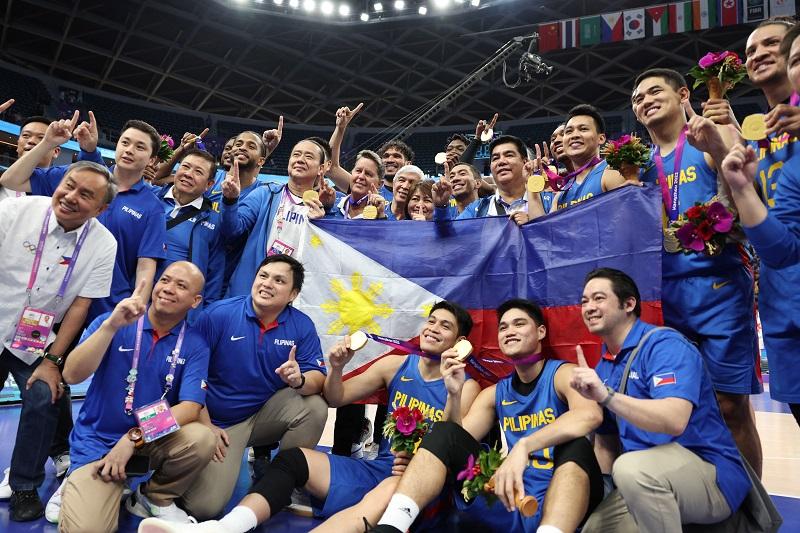 Gilas Pilipinas celebrate Asian Games gold win | Photos | GMA News Online