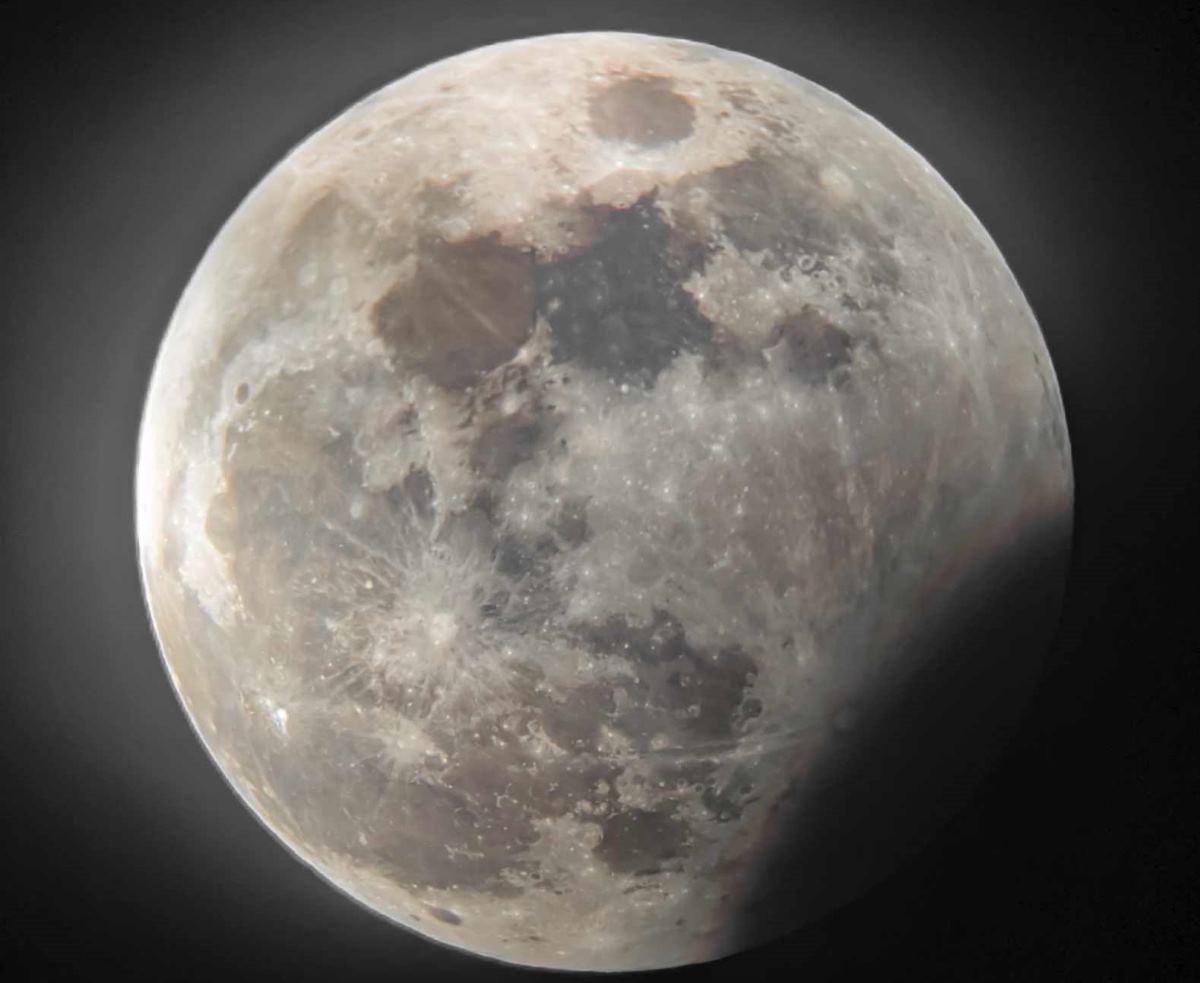 Japan's 'Moon Sniper' attempts precision lunar landing | GMA News Online