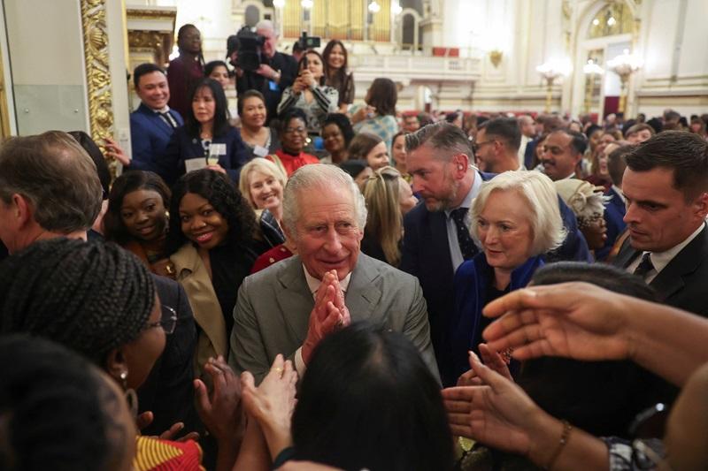 King Charles III meets nurses, midwives to celebrate their work ...