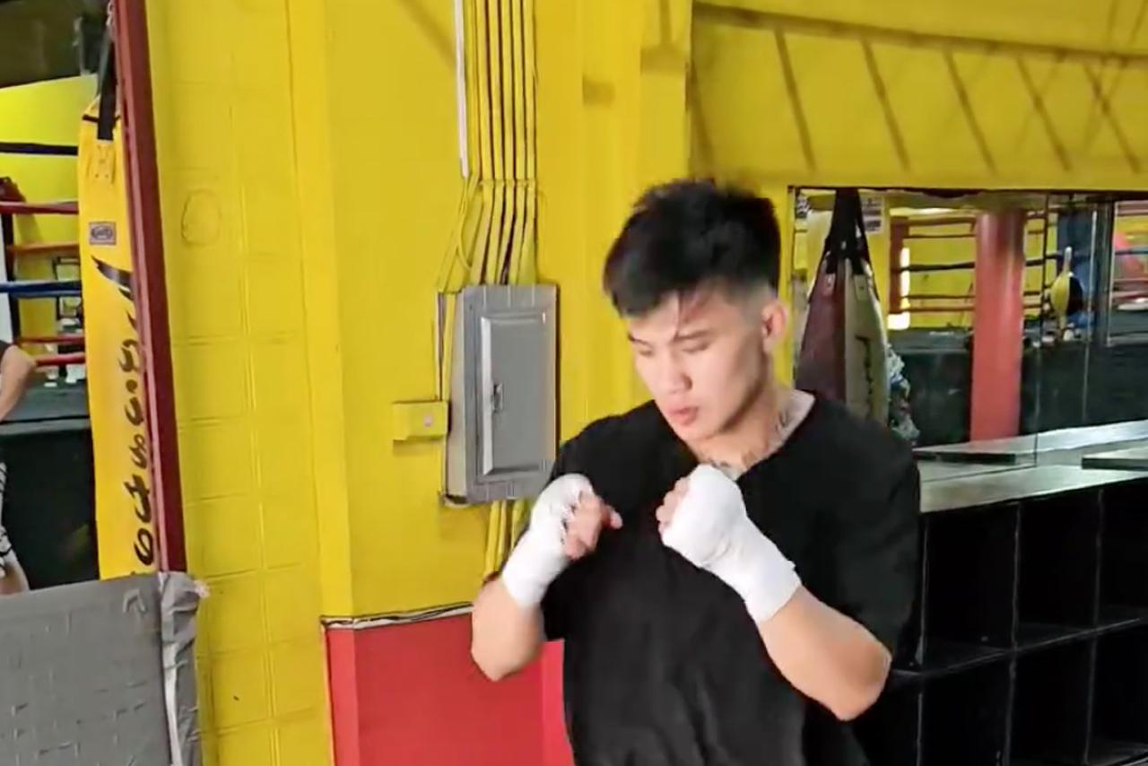 Carl Jammes Martin trains for WBO global title fight | GMA News Online