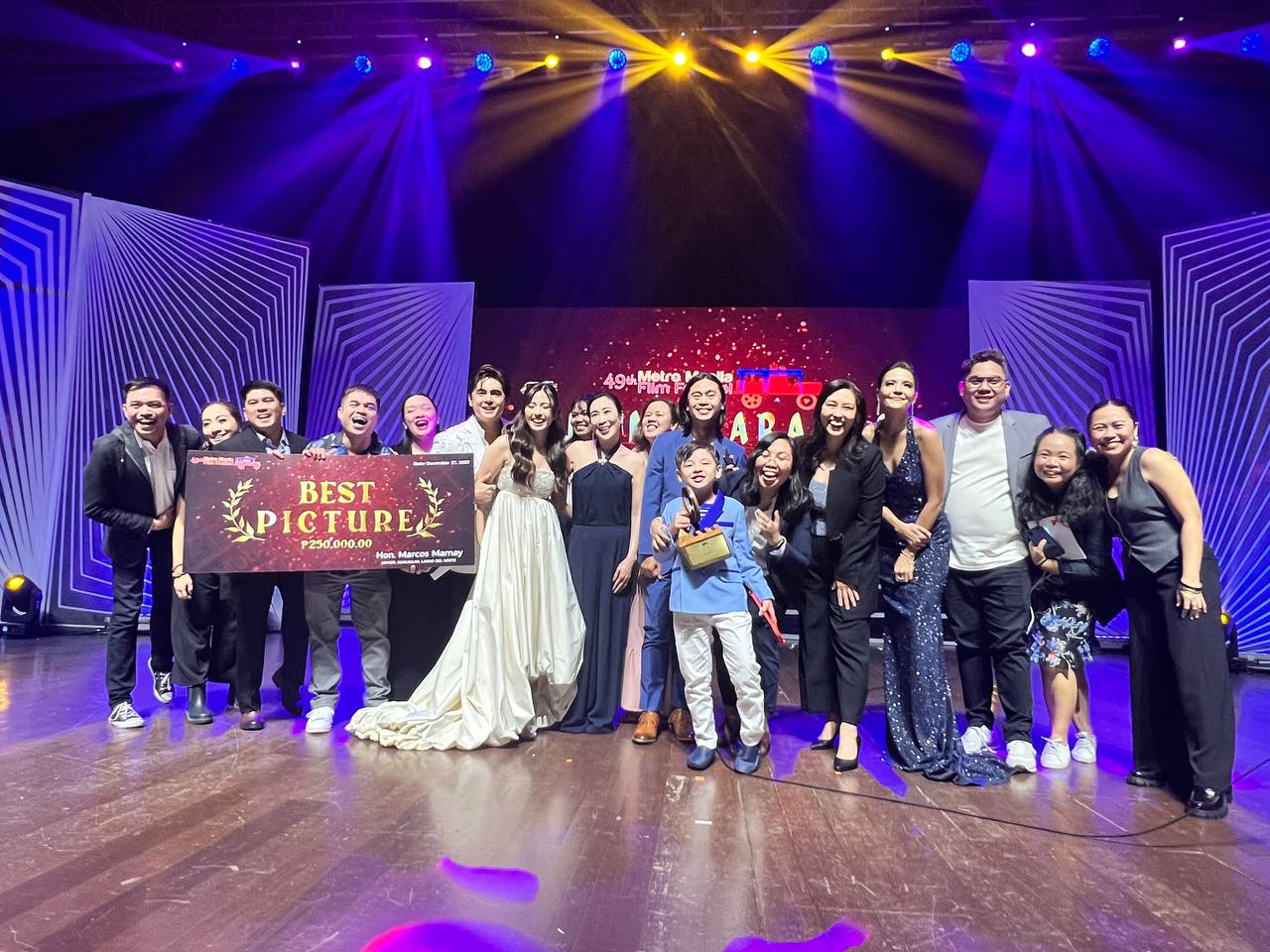 GMA Pictures and GMA Public Affairs’ ‘Firefly’ is 2023 Metro Manila ...