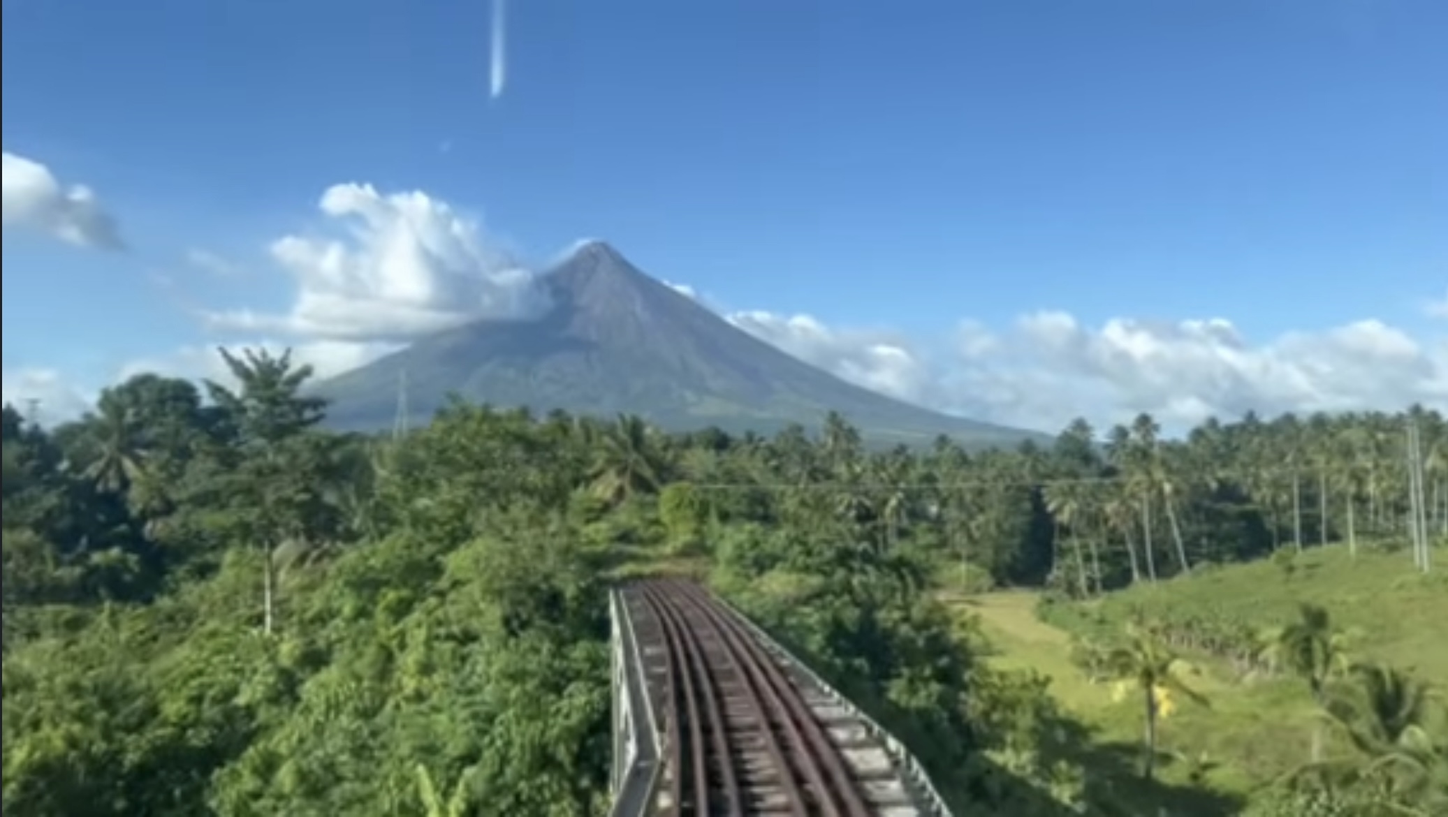 PNR reopens Naga-Legazpi route after six years | GMA News Online