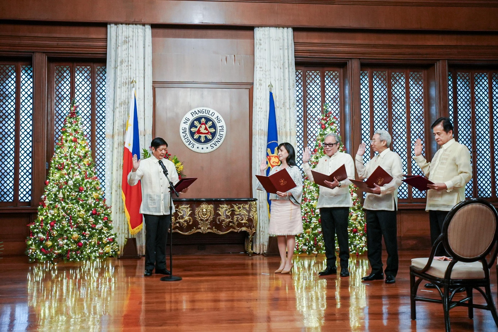 4 Maharlika Investment Corp. directors take oath before Marcos | GMA News Online