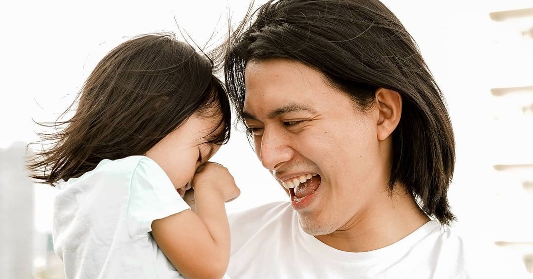 Mike Tan says his daughter cries every time she sees him on TV | GMA ...