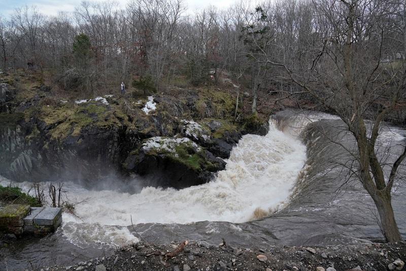Flooding after heavy rain hits Connecticut | Photos | GMA News Online