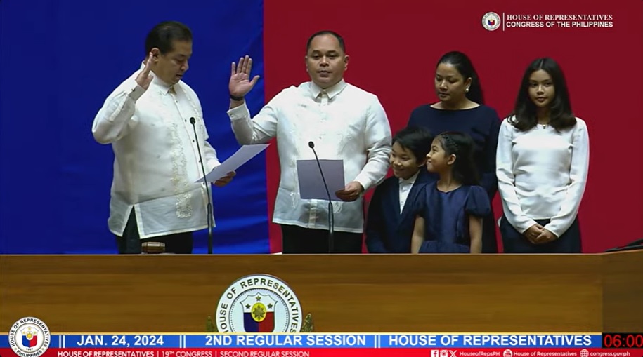 Quezon's Jay-jay Suarez replaces Recto as Deputy Speaker | GMA News Online
