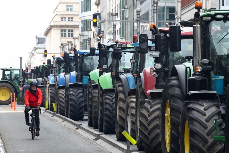 Belgian farmers protest in Brussels | Photos | GMA News Online
