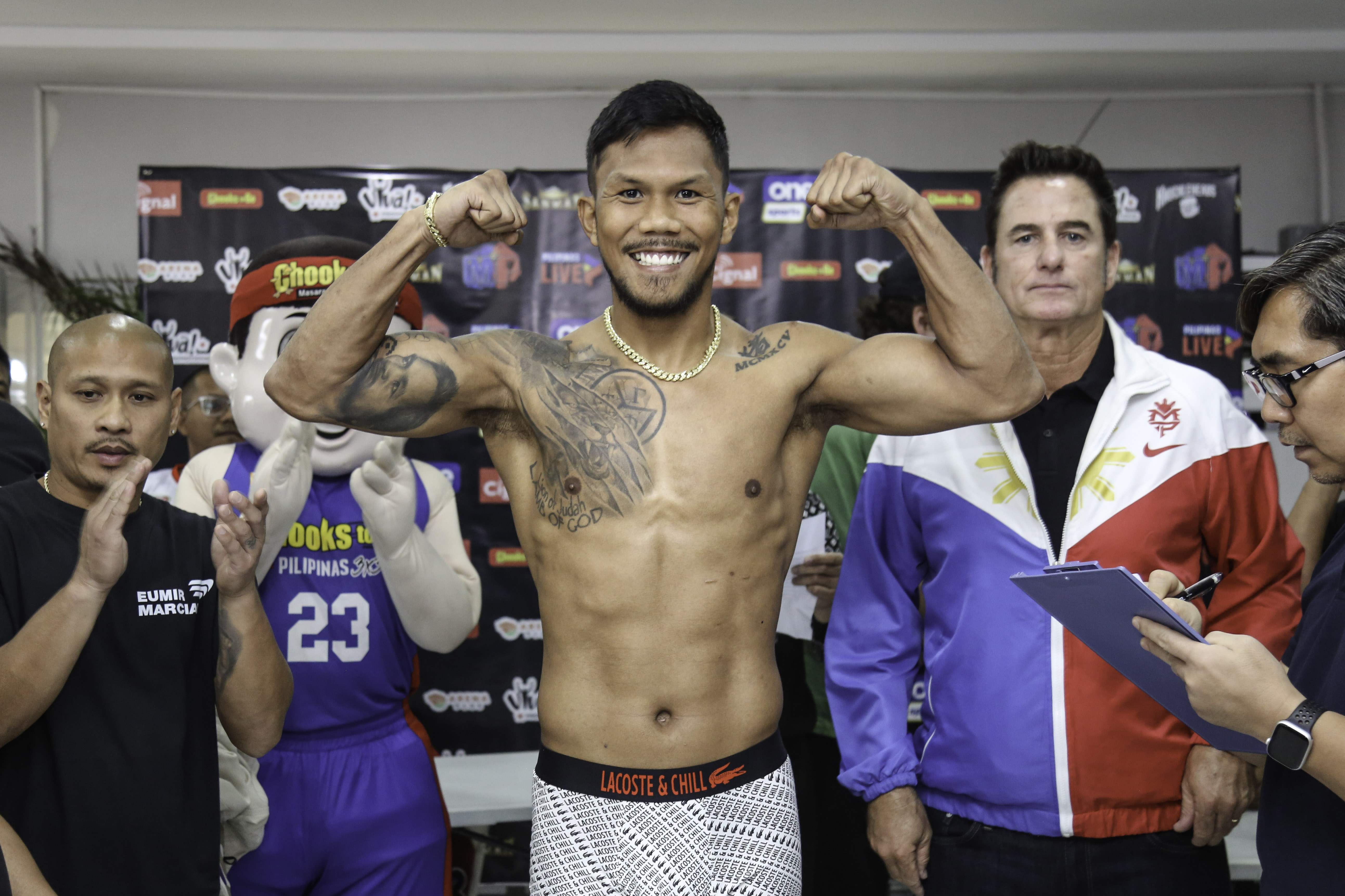 Eumir Marcial, Sinam make weight for upcoming fight | GMA News Online
