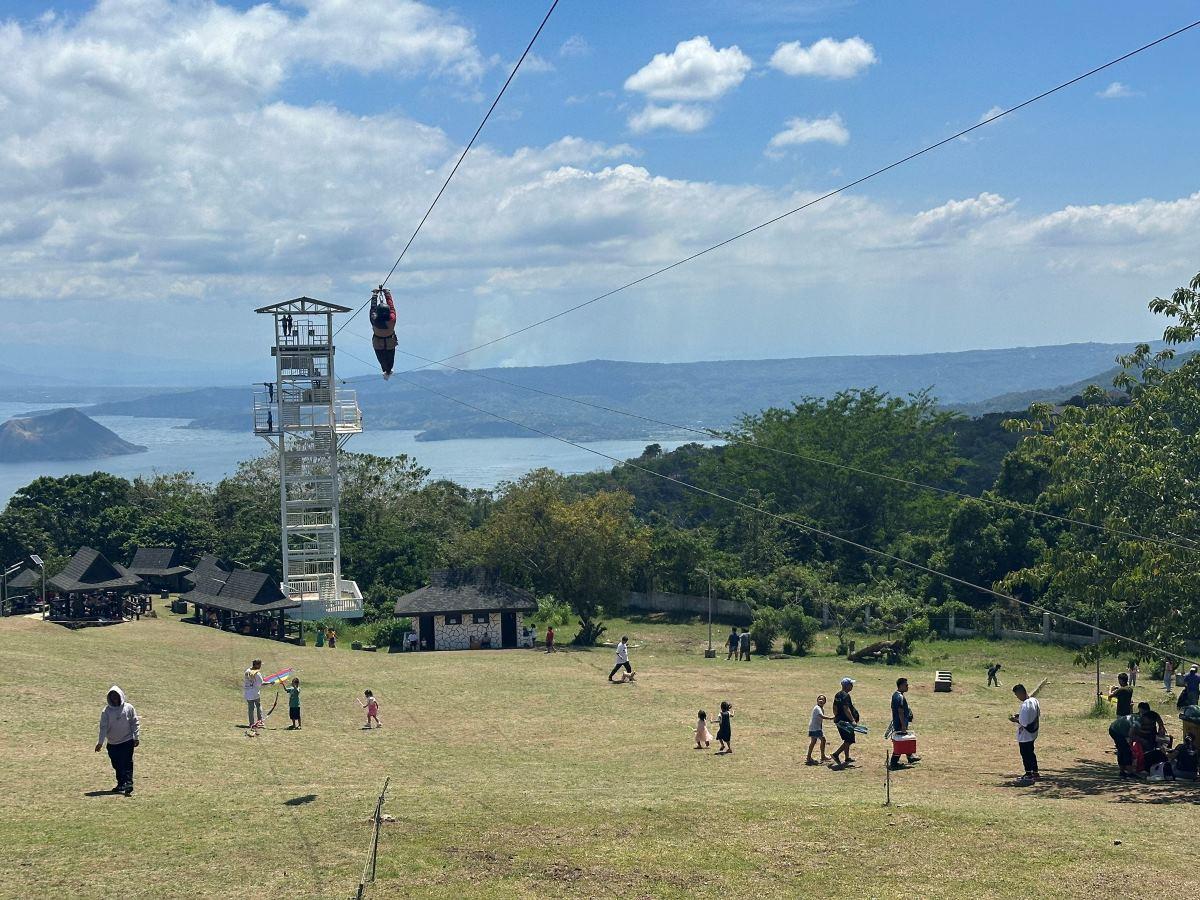 Almost 4K visit Picnic Grove in Tagaytay on Black Saturday | Photos ...