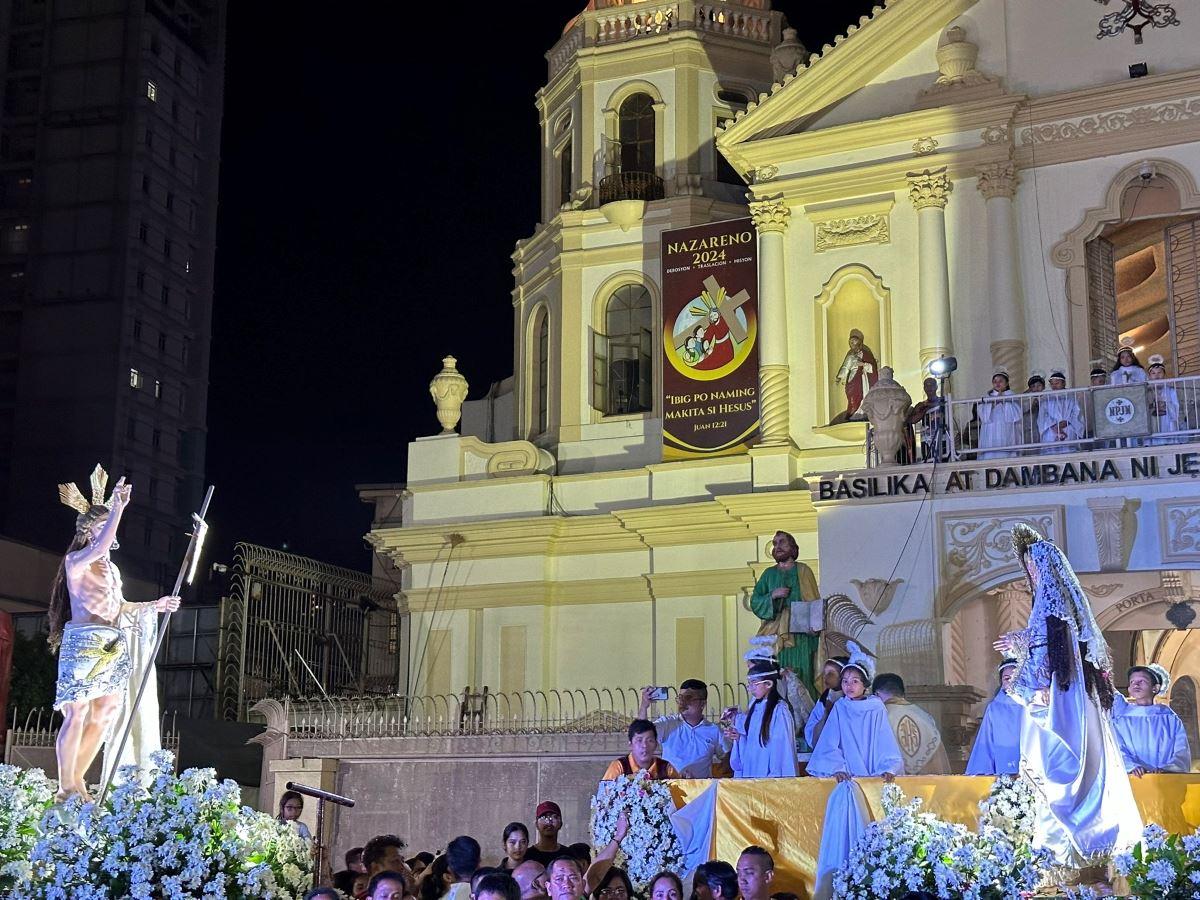 Devotees witness 'Salubong' at Quiapo Church on Easter Sunday | Photos ...