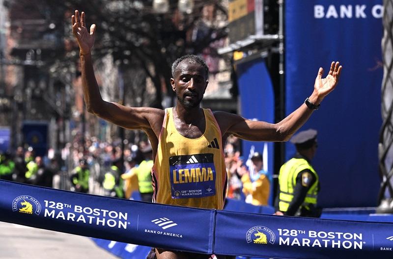 The 128th Boston Marathon | Photos | GMA News Online
