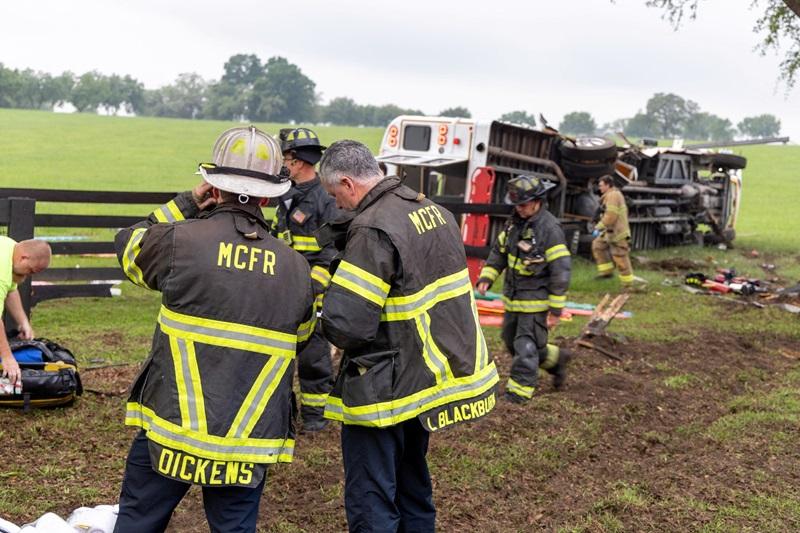 Florida bus crash kills eight, leaves eight in critical condition | GMA News Online