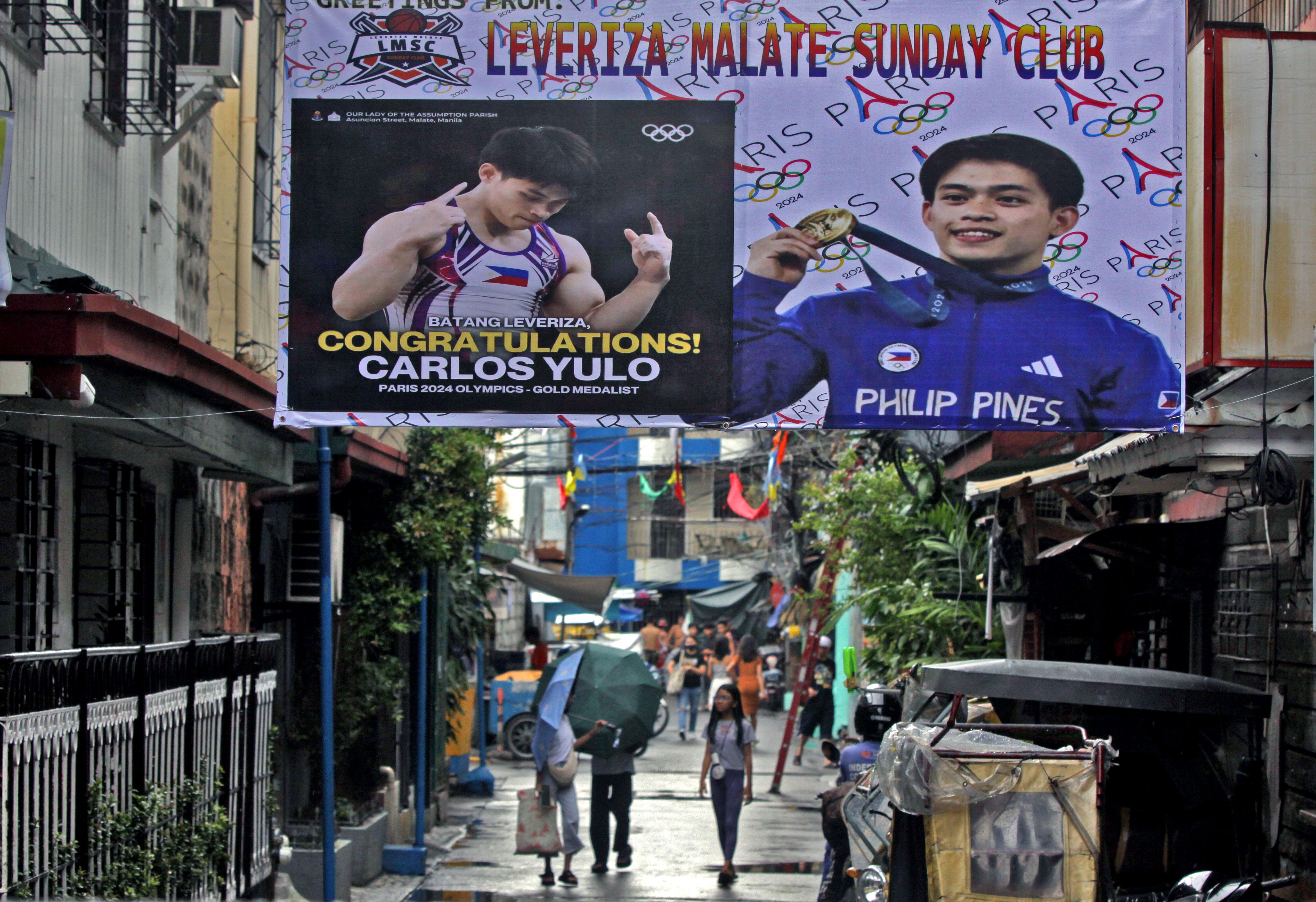 Carlos Yulo's hometown celebrates Olympian's return | Photos | GMA News ...
