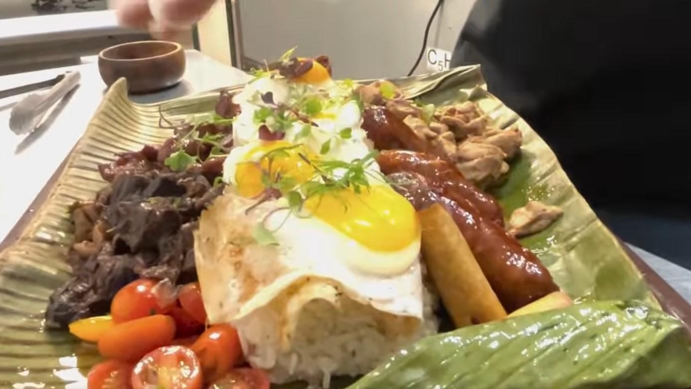 Filipino resto gives taste, feel of 'kamayan' in California | GMA News Online