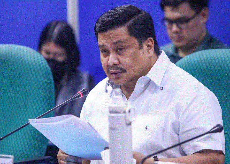 Jinggoy Estrada apologizes over 'harsh' questions on Sandro Muhlach ...