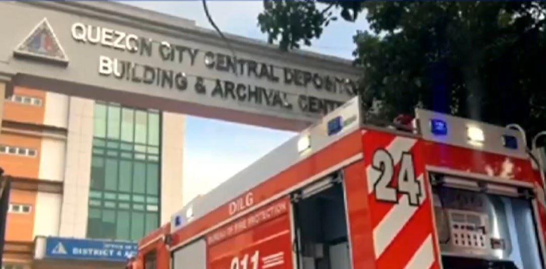 Fire hits Quezon City action center | GMA News Online