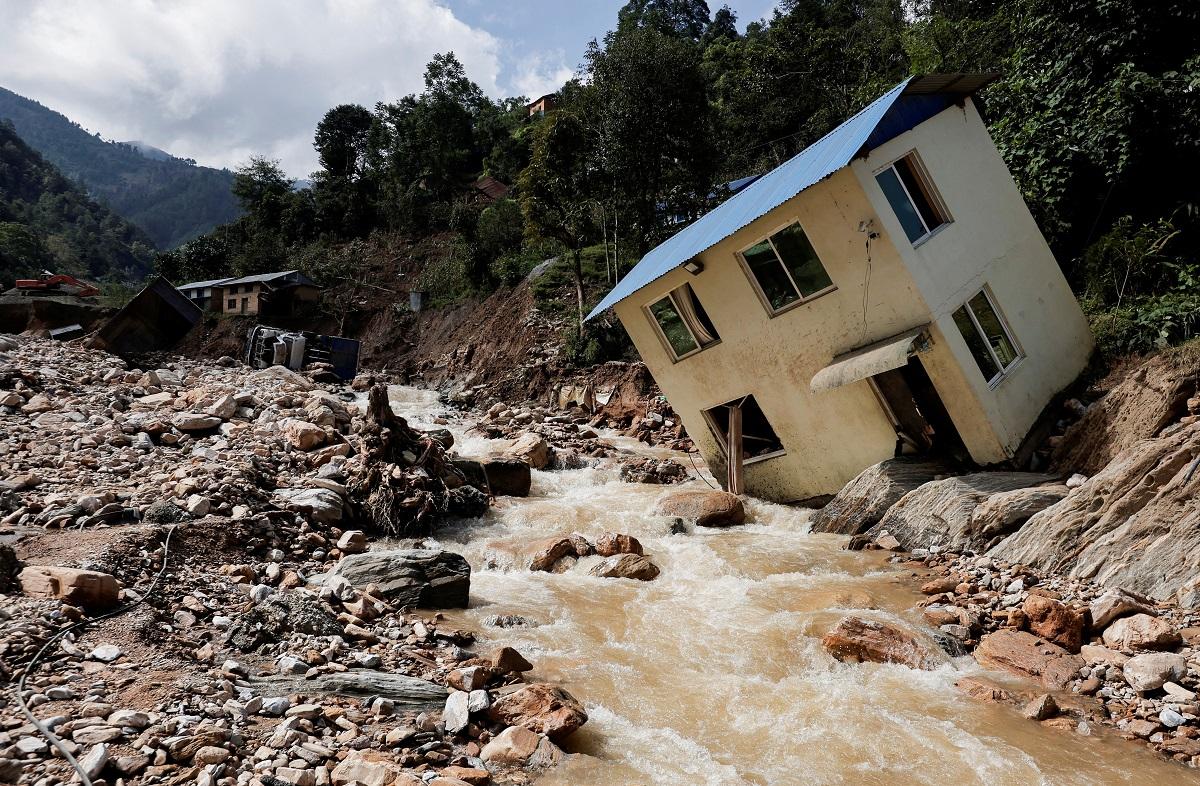 Heavy rain causes flooding, landslides in Nepal | Photos | GMA News Online
